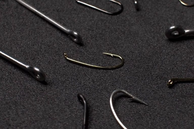 Barbless Hooks vs. Barbed Hooks - A Complete Analysis
