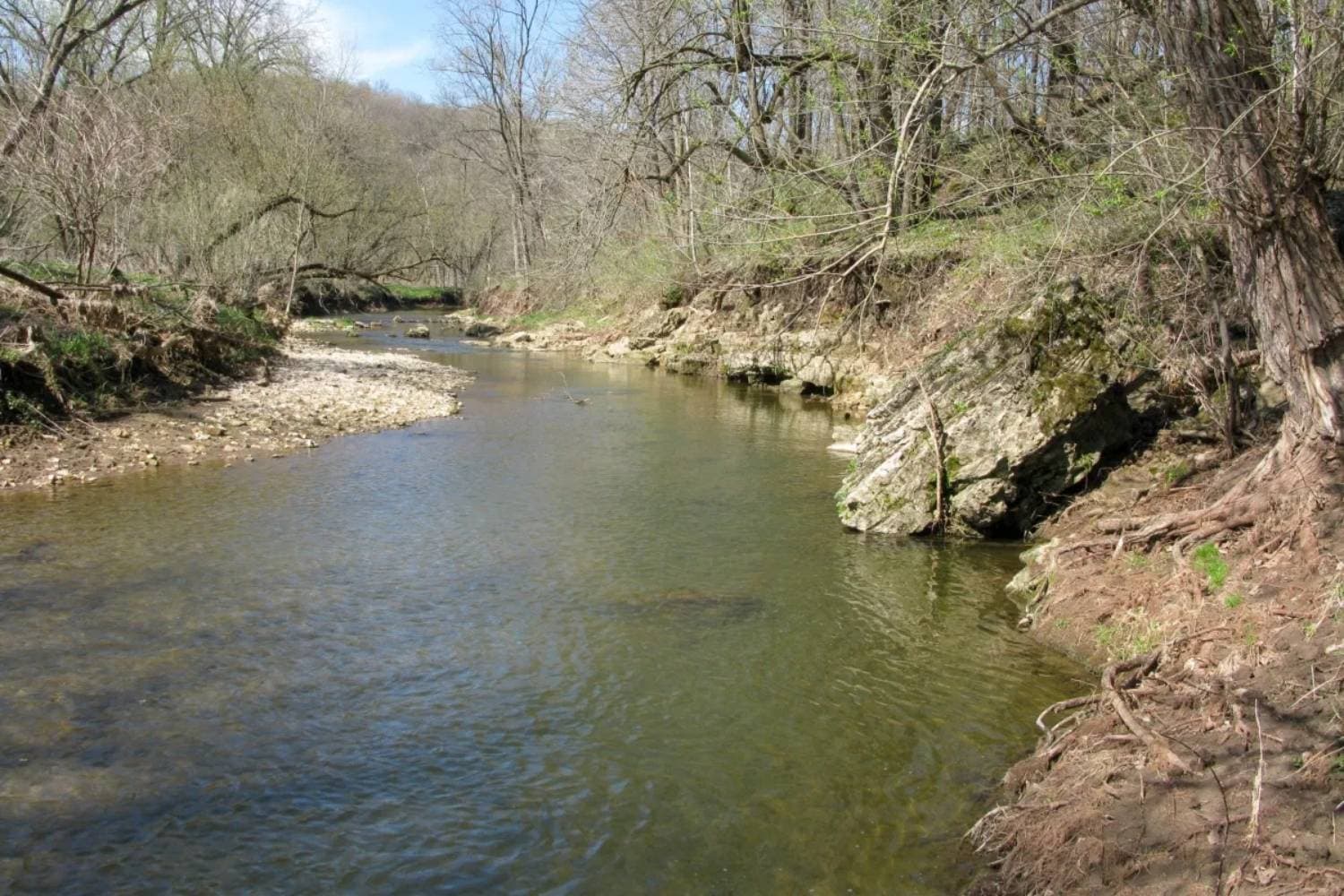 9 Best Places for Fly Fishing Iowa - Where to Fish IA